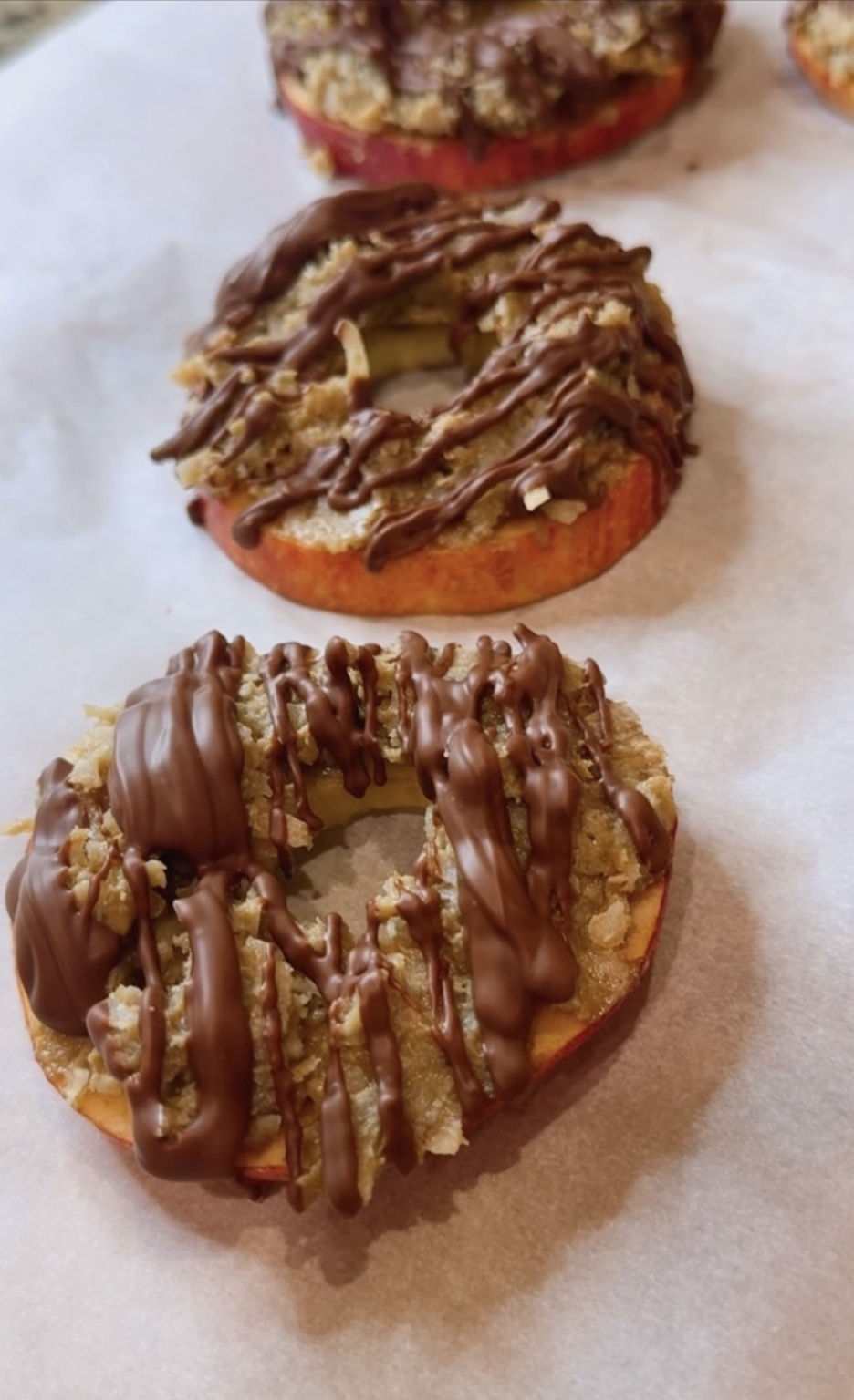 4 ingredient Apple Samoas - Cooking Fit Chic
